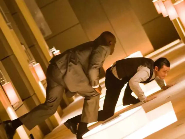 Dutch Angle Shot Explained: 8 Brilliant Examples, Uses – Flickside